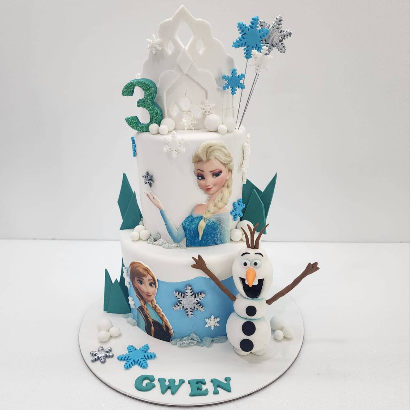 Frozen Cake - More than cakes...
