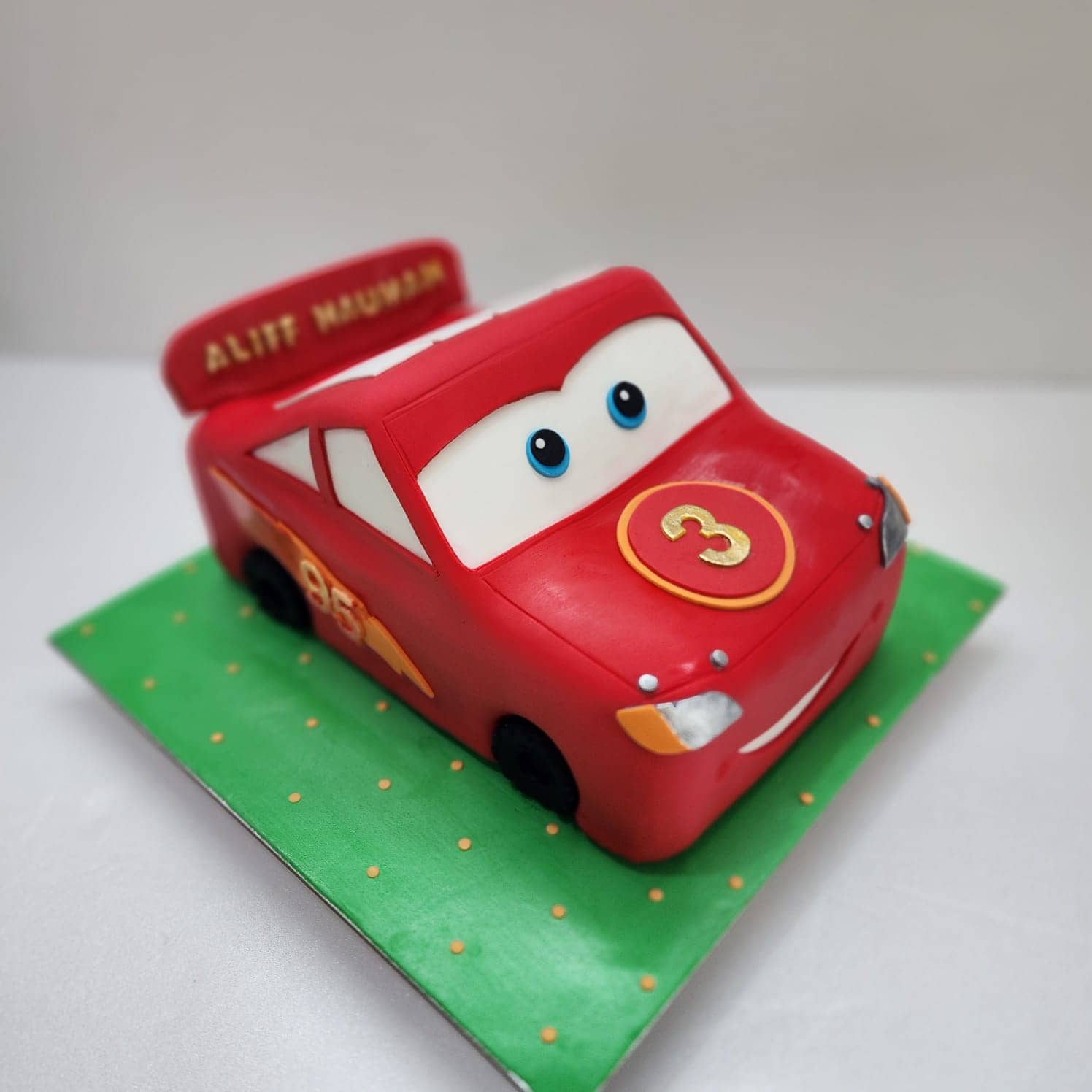 McQueen Cake 😍 - More than cakes...